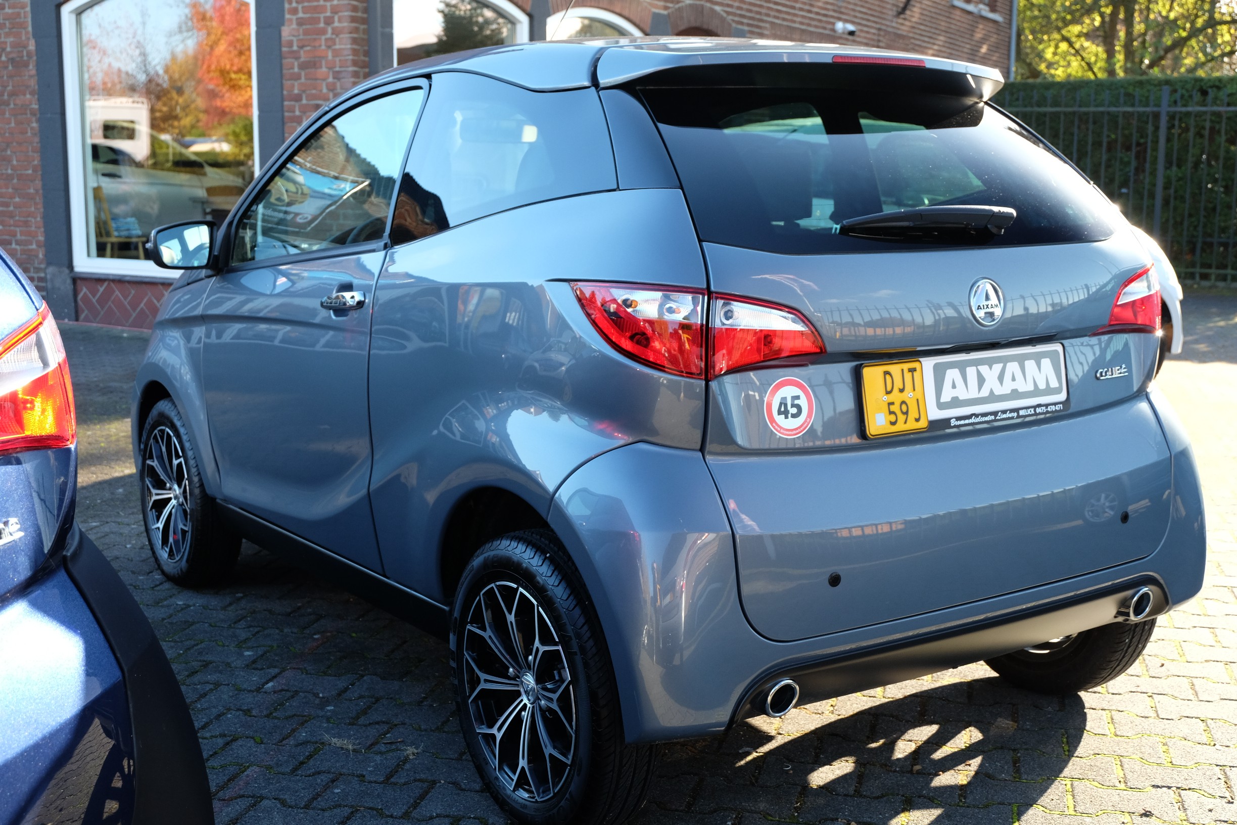 Aixam Coupe Premium 2017 | Brommobielcenter Limburg | Occasions